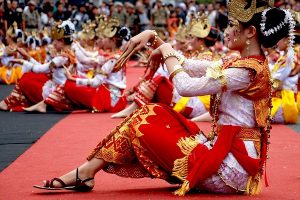 5+ Tarian Lampung Penjelasan dan Gambarnya (Lengkap) – Zona Ilmu