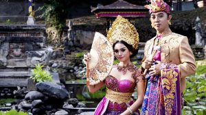 12++ Pakaian Adat Bali : Jenis, Bentuk, Keunikan, dan Gambar Lengkap