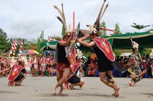 20+ Tarian Kalimantan lengkap dengan Penjelasan dan Gambarnya – Zona Ilmu